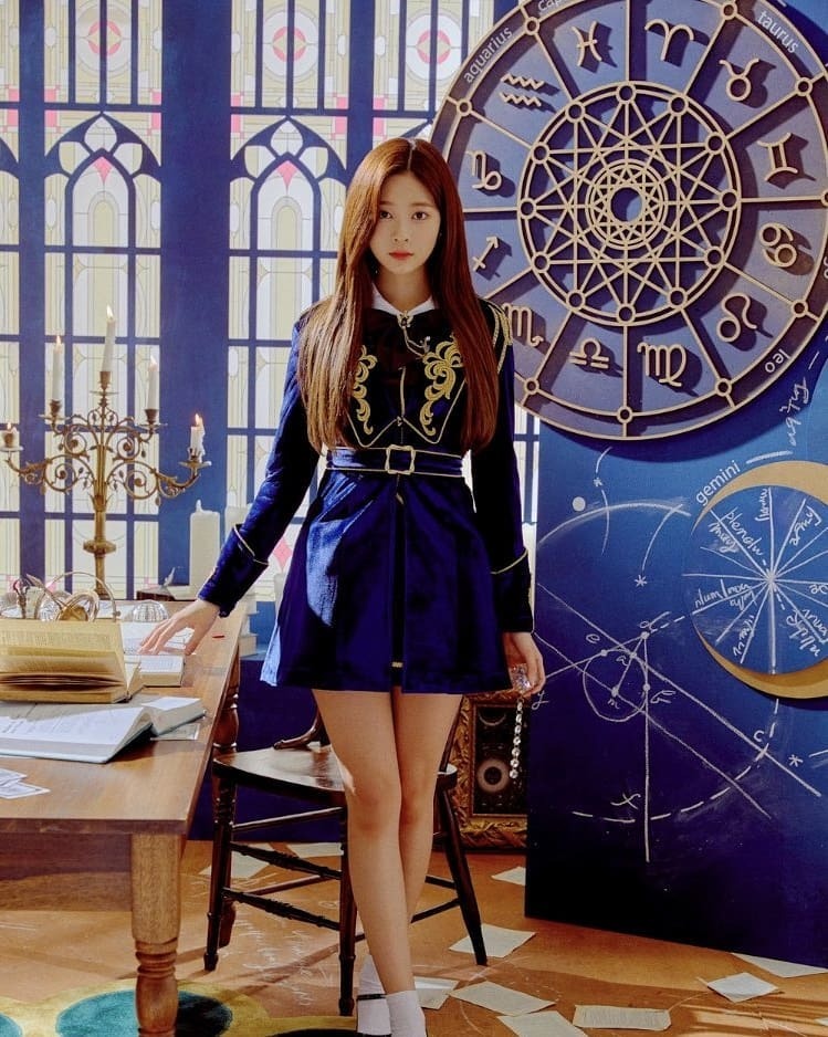 SUPERSTAR IZONE - Games